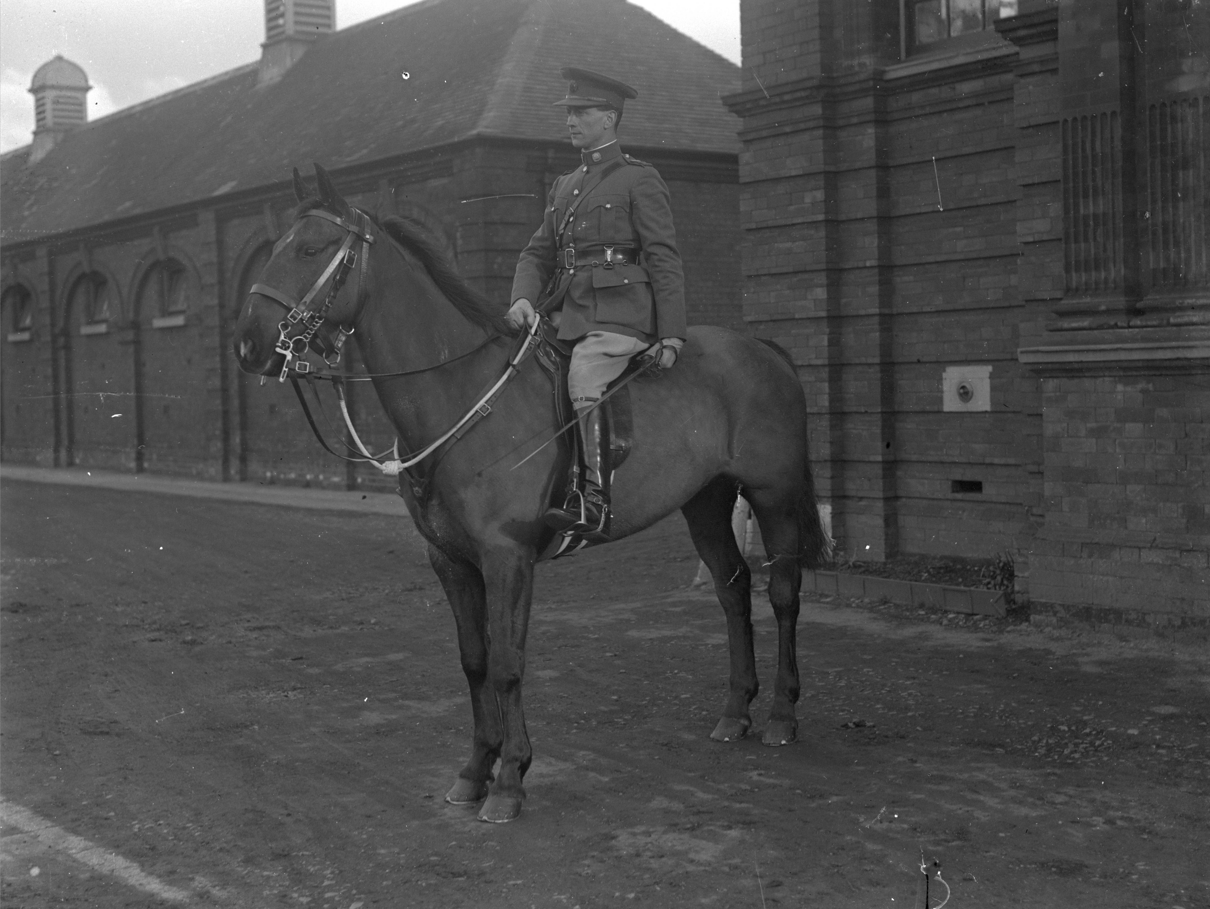Military Archives | Officer sword drill, mounted and dismounted(1927)